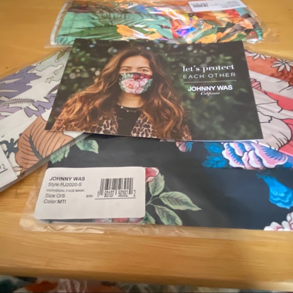 Johnny Was | Accessories | Johnny Was Tropical Floral Face Mask | Poshmark